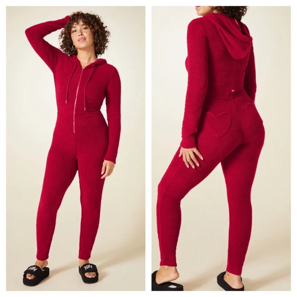 Fabletics | Intimates & Sleepwear | Yitty Fabletics Pet Me Heart Pocket ...